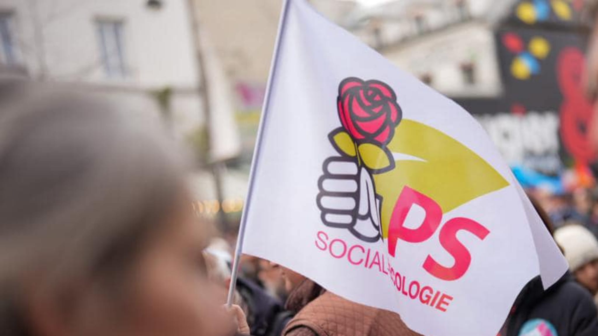Les derniers jours du Parti socialiste… – Regards.fr